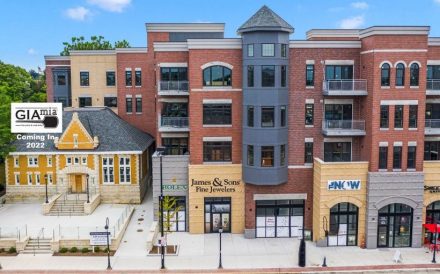 Caton Commercial Completes Retail Leasing of Downtown Naperville Mall ...