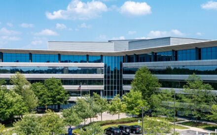 CBRE Arranges 65K-SF HQ Lease in Suburban Chicago - Connect CRE